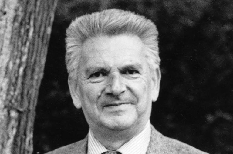 René Thom, permanent professor from 1963 to 1990 - IHES