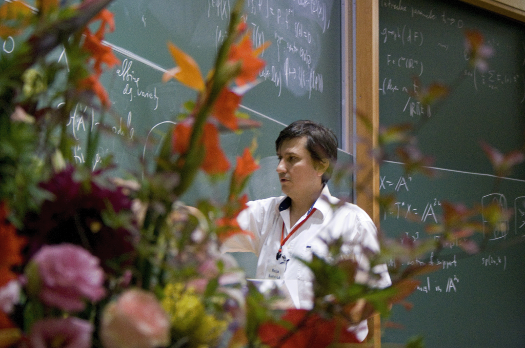 Maxim Kontsevich, recipient of the 2025 AMS Moore Prize - IHES