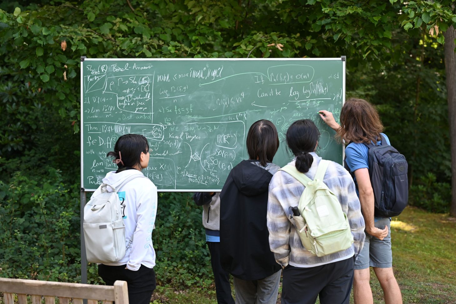 IHES - Welcome to Institut des Hautes Études Scientifiques